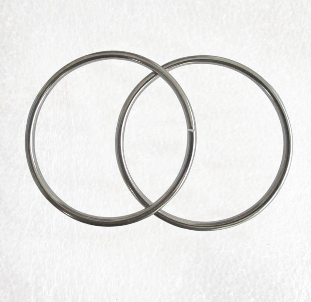 Metal O Rings Silver unwelded 70mm diameter Pkt 2 – Jasz-it-up leather ...