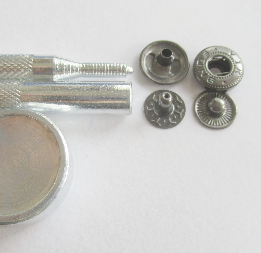 Snap fasteners 12mm Packet 50 snaps with hand setter – Jasz-it-up ...