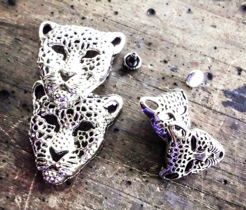 Decorative Rivets – Leopard Head – Capped – Silver toned 2 sizes – Jasz ...