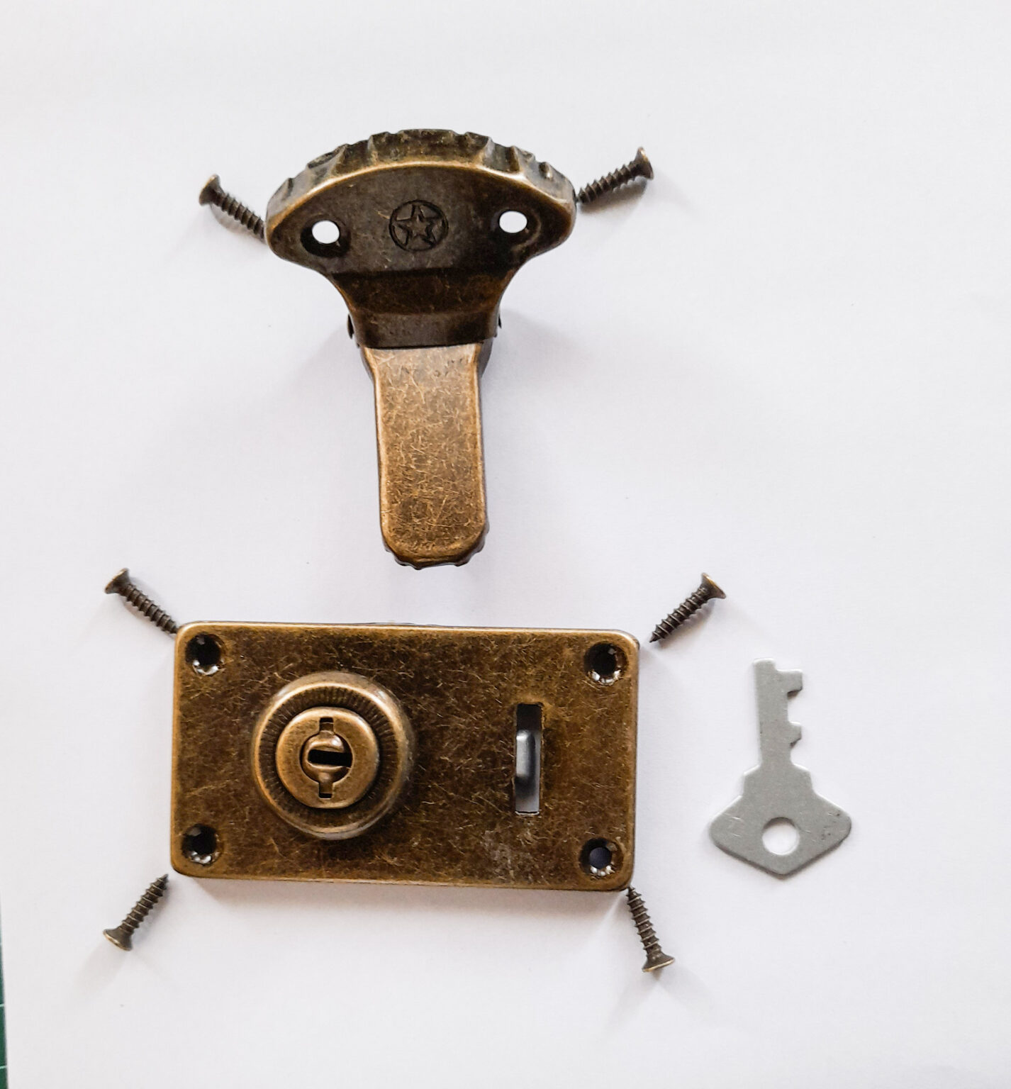 Antique Suitcase Latch Lock Bronze- Right or Left with screws 73x41mm ...