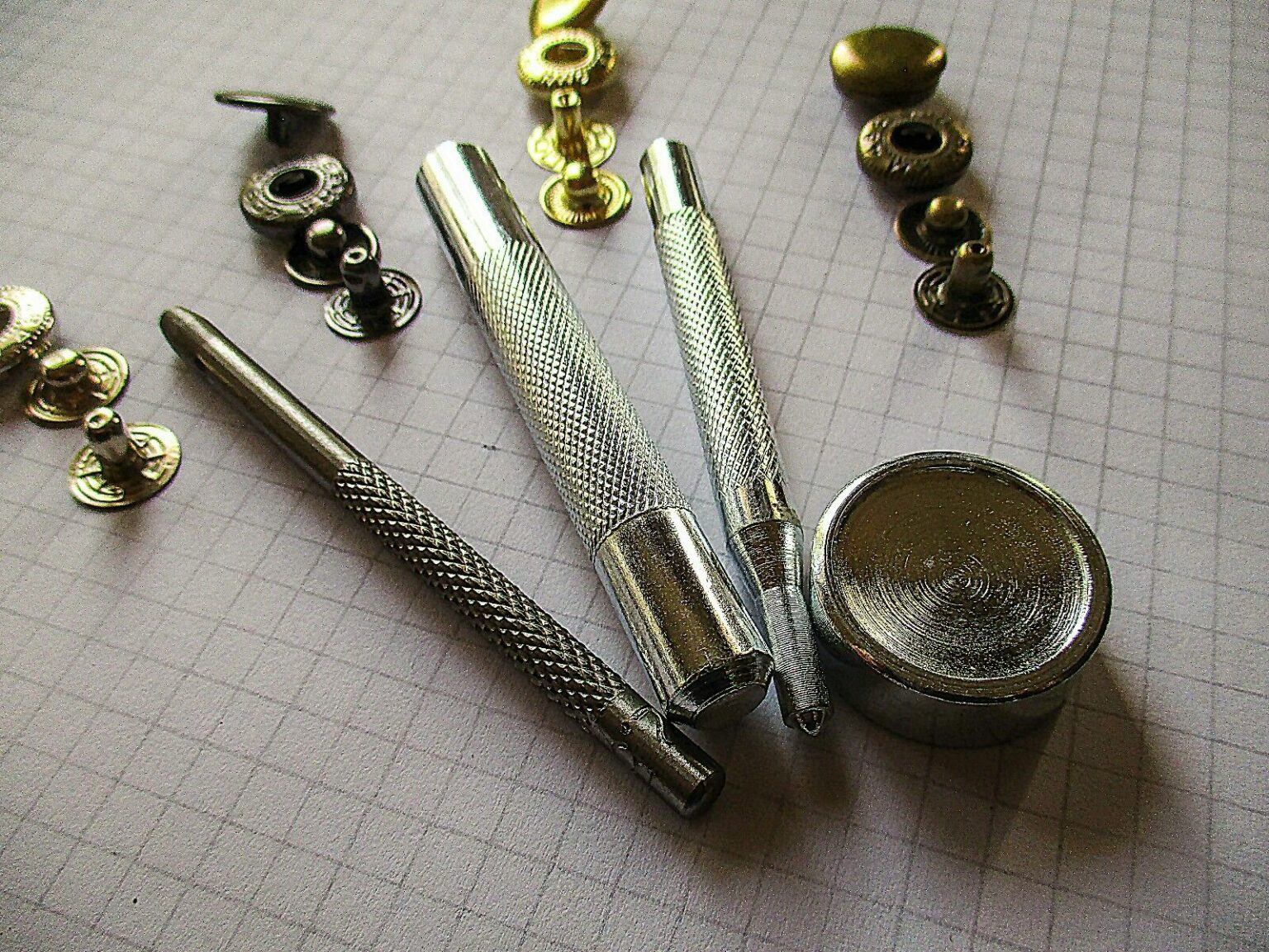 Snap fasteners 15mm snaps w/o Setter and hole punch 4 cols – Jasz-it-up ...