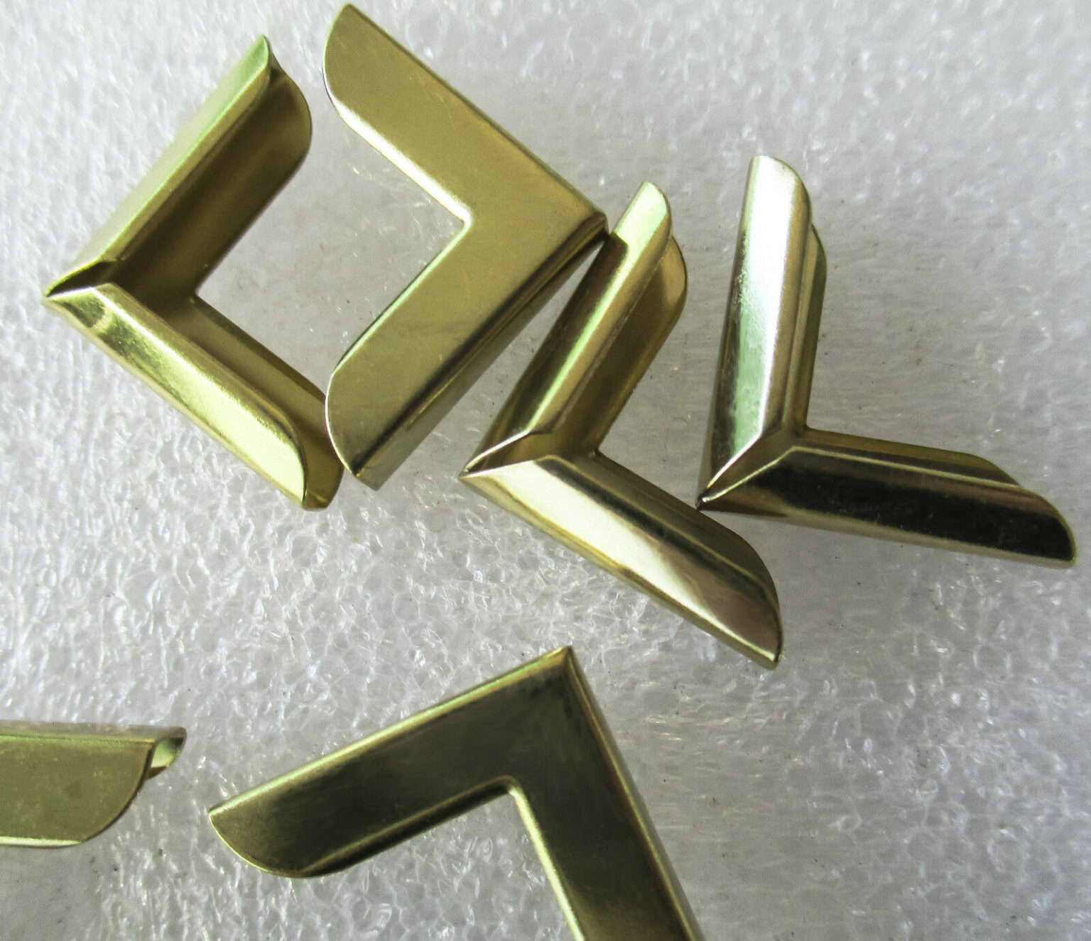 Metal Corners Plain Flat Gold 18mm x 18mm fit 4mm thickness Qty 20 ...