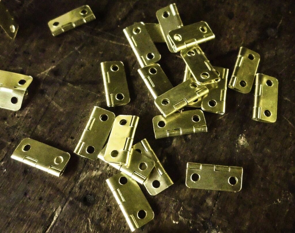 Hinges small Gold hinges for leather cases & boxes 16x13mm, or 19x16mm ...