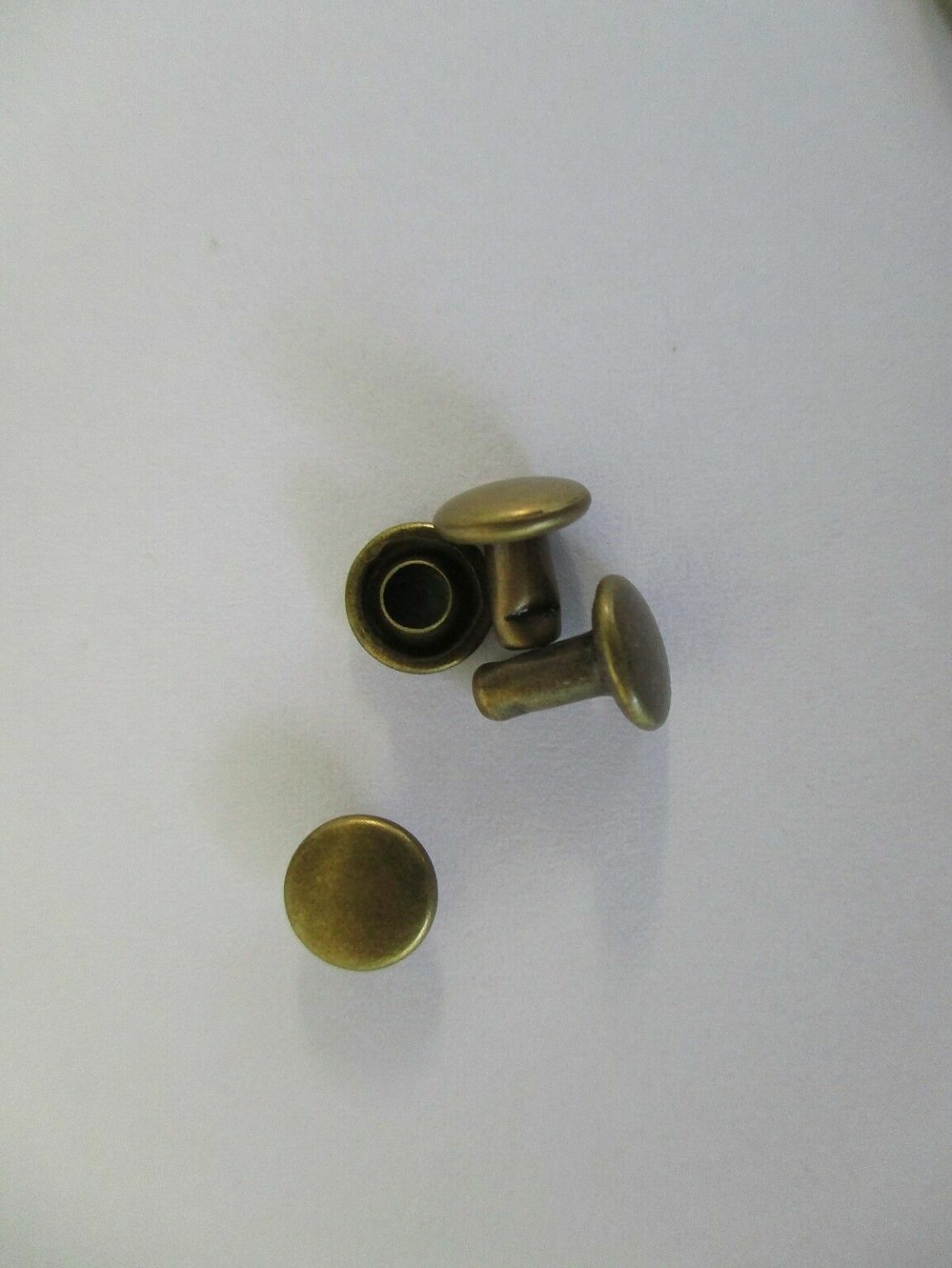 Catches Latches Metal Tuck n Snap Catch Lock Antique Brass 30x40mm w-dc ...