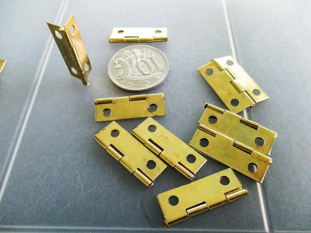 Boxes Cases Hinges Gold 24mm x 16mm small boxes, cases, handmade books ...